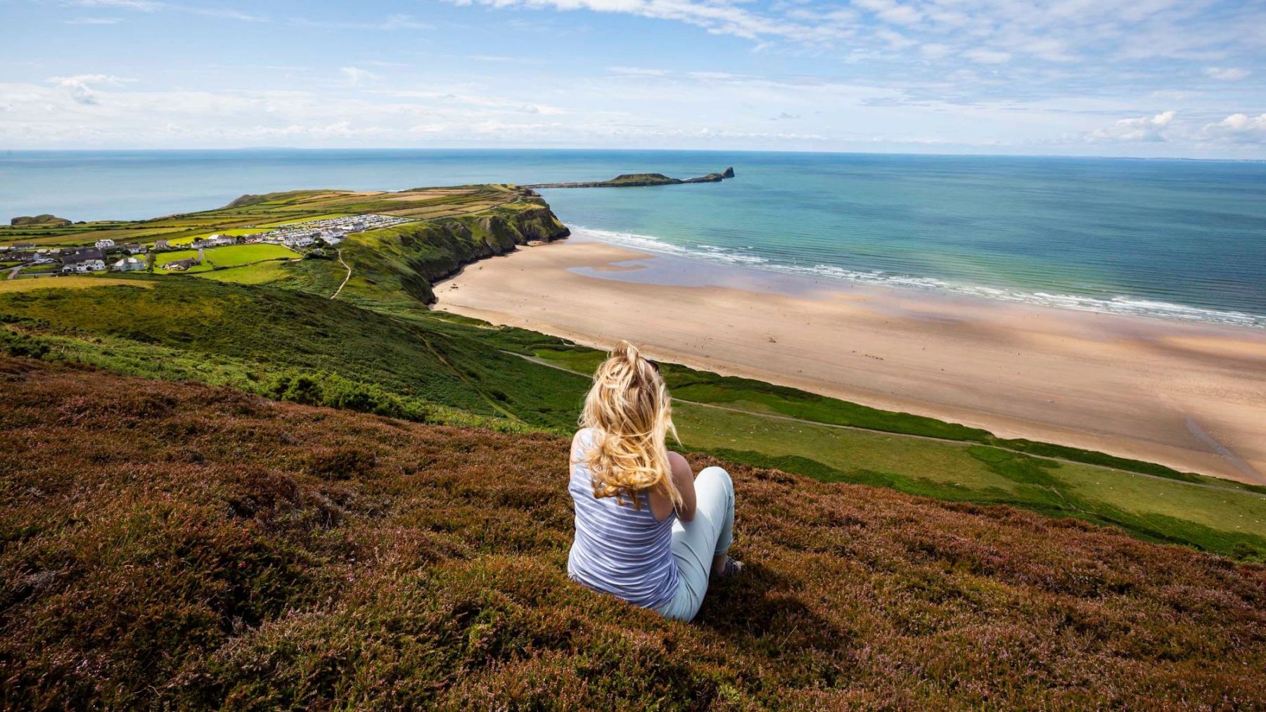 The Estuary Bar & Rooms | Gower, Swansea